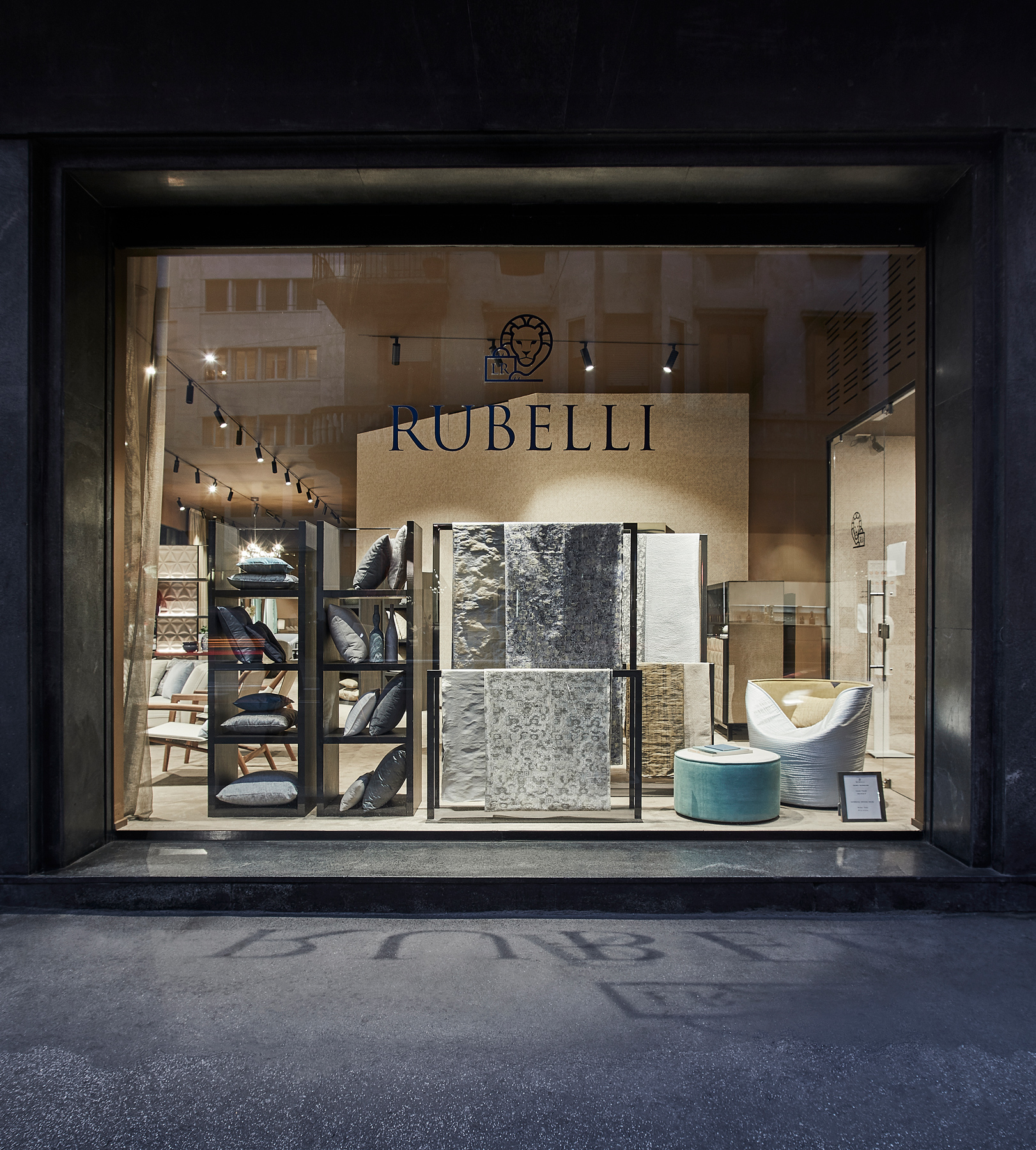 Rubelli Showroom, Milan Italy - MATTEO NUNZIATI